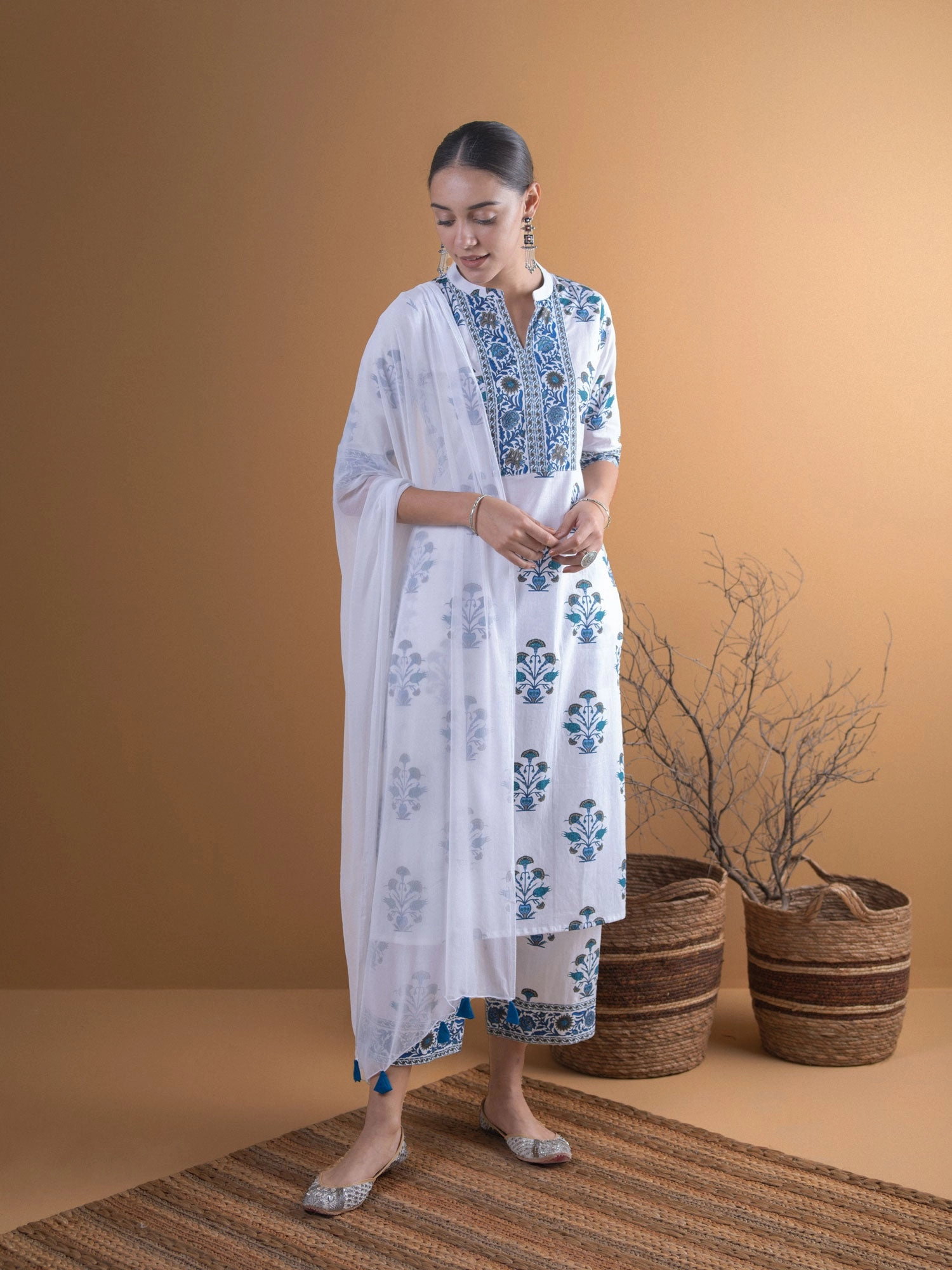 Women's White Cotton Printed Straight Kurta and White Cotton Printed ...